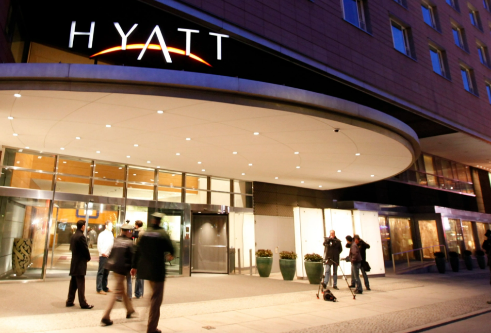 Up Employee Retention by Offering Benefits