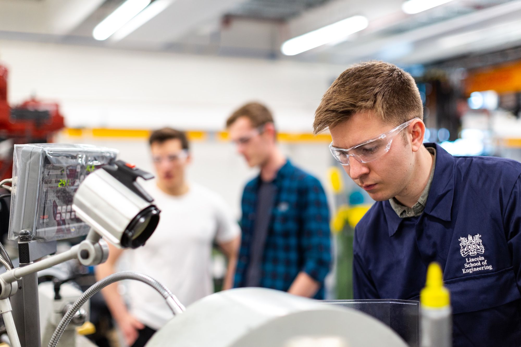 Make-to-Order Vs Make-to-Stock: A Quick Manufacturing Guide!